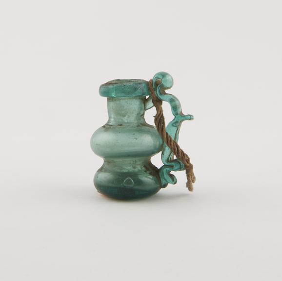 Green glass bottle | Science Museum Group Collection