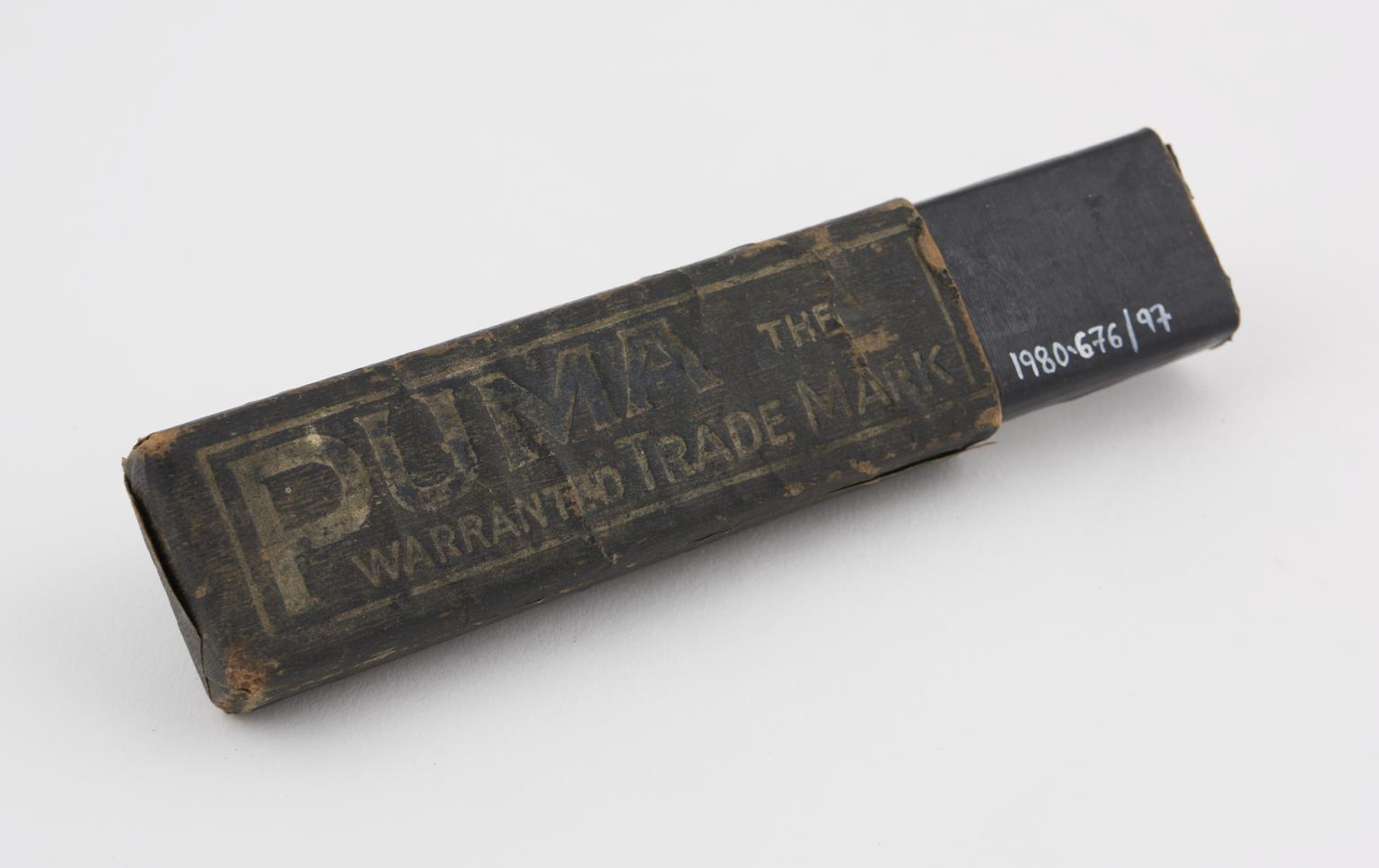 Cut throat razor and case | Science Museum Group Collection