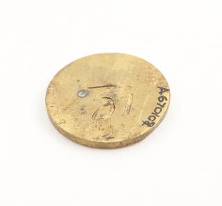 Circular brass 1 dram weight | Science Museum Group Collection