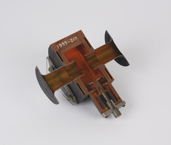 Sectioned tunable intermediate cavity from experimental S-Band high ...