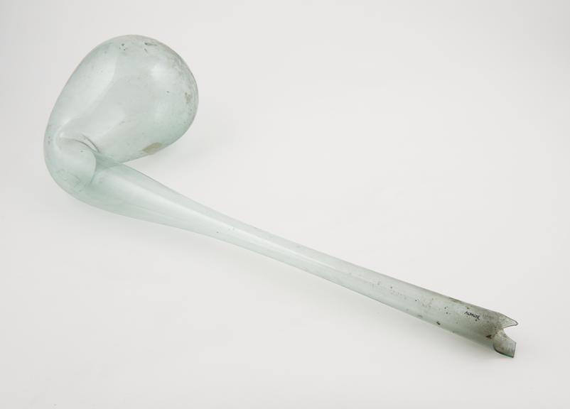 Pale green glass retort | Science Museum Group Collection
