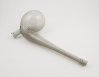 Swan necked retort | Science Museum Group Collection