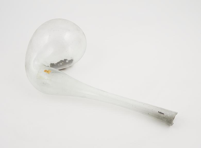 Swan necked retort | Science Museum Group Collection