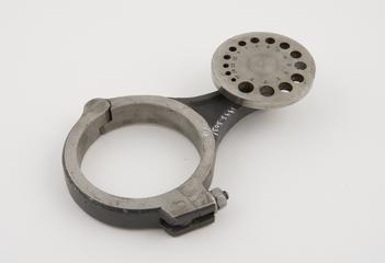 Collar plate on pedestal | Science Museum Group Collection