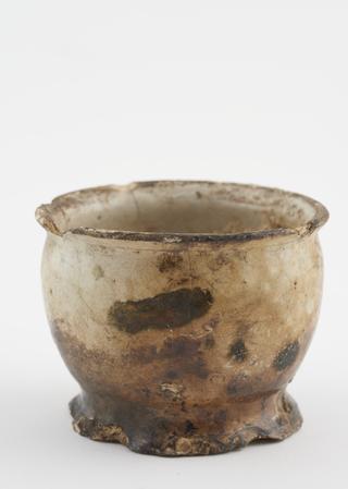Earthenware dispensing pot | Science Museum Group Collection