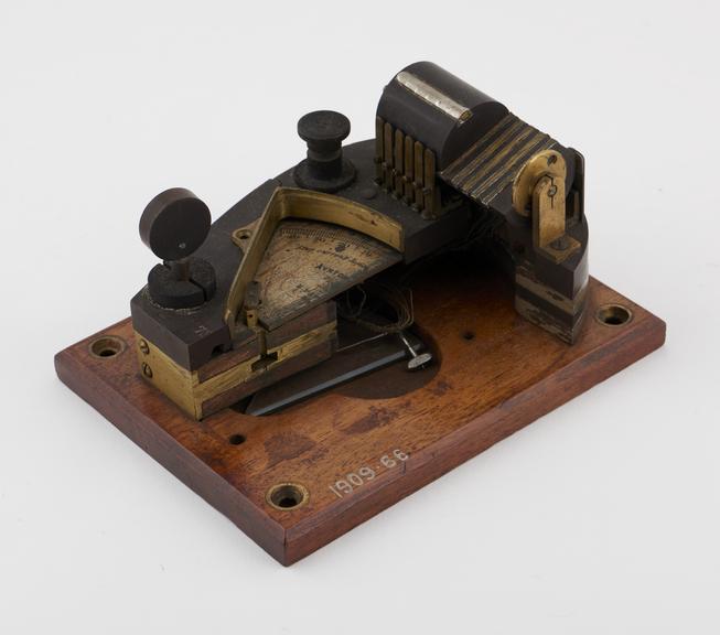 Ayrton and Perry's fixed coil | Science Museum Group Collection