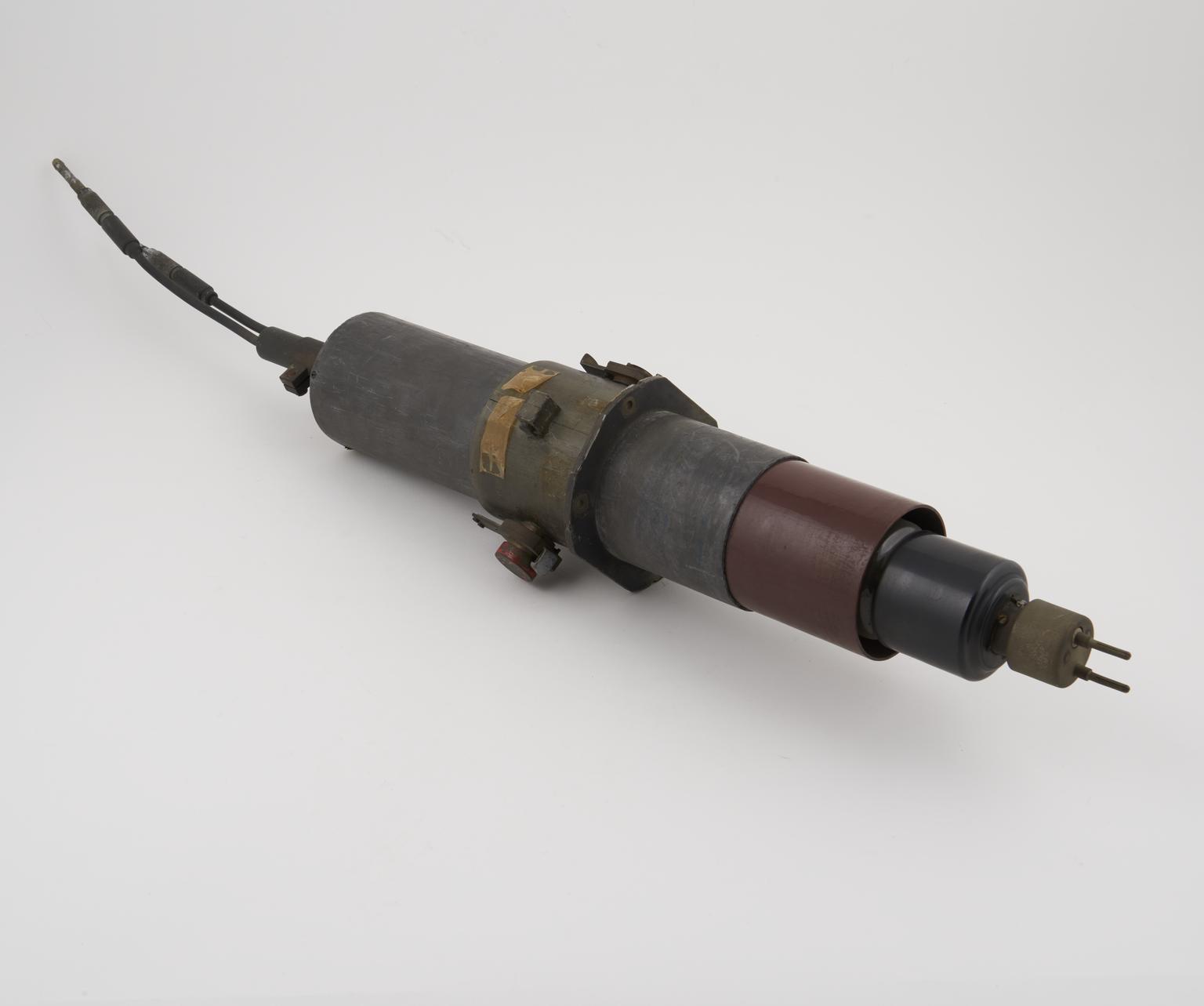 Evacuable powder camera | Science Museum Group Collection