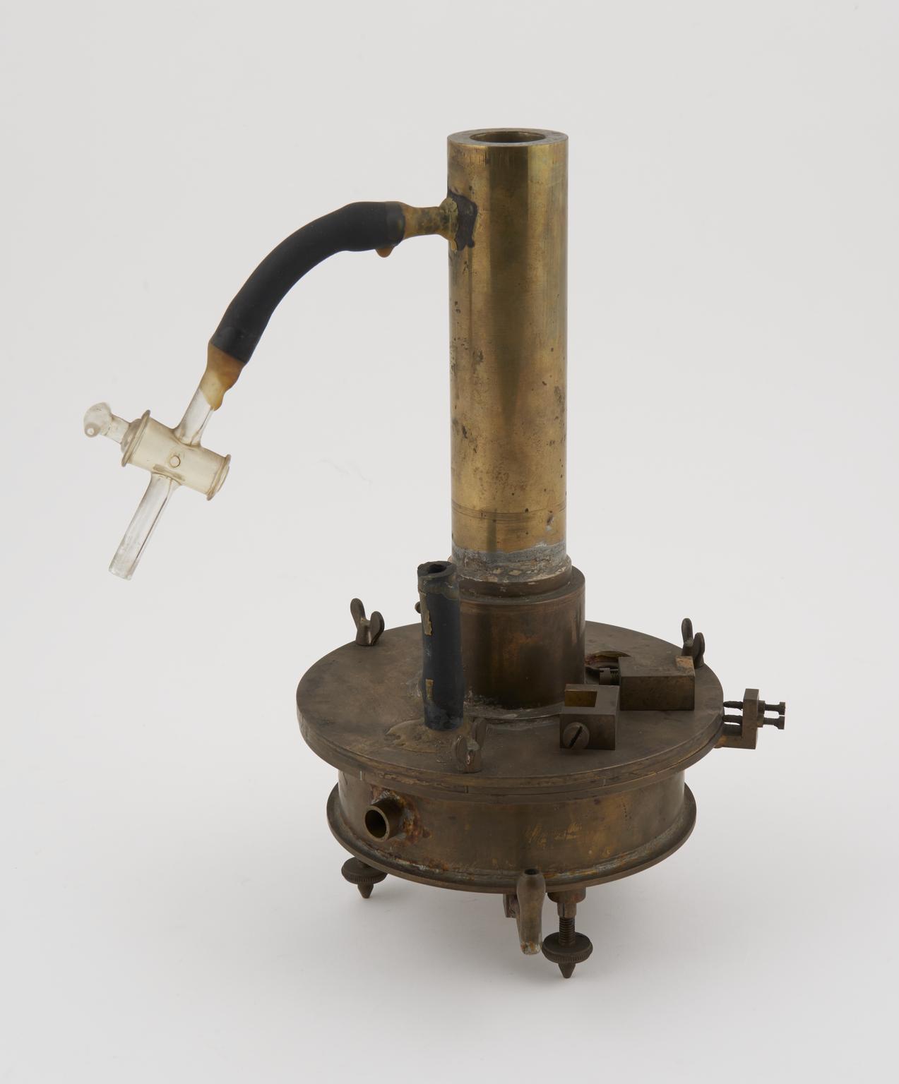 Evacuable powder camera | Science Museum Group Collection