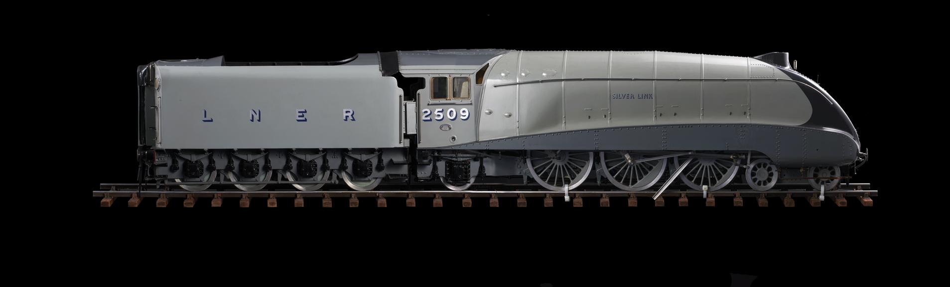 Model of "Silver Link" steam locomotive | Science Museum Group Collection