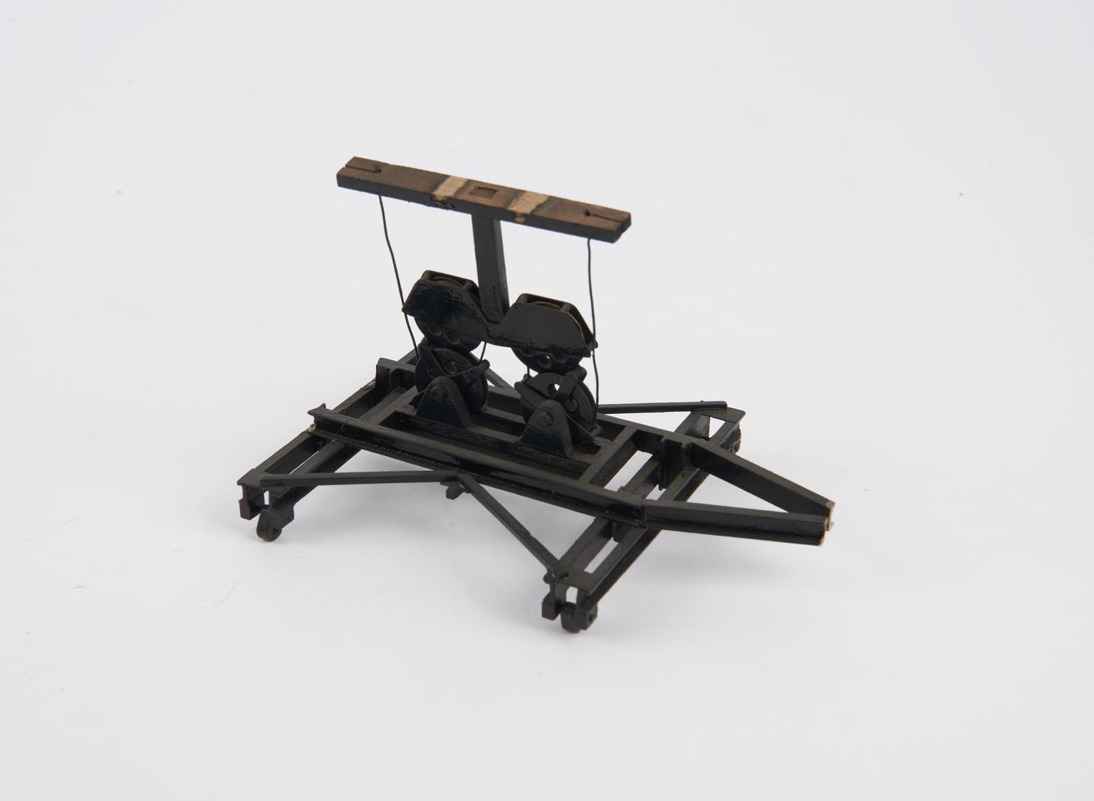 Model of a travelling gantry and chassis | Science Museum Group Collection