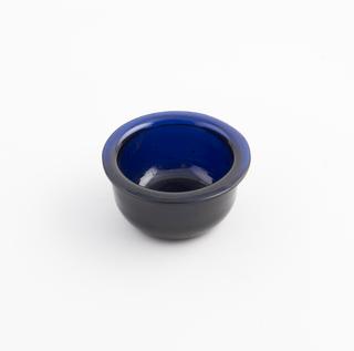 Small blue glass mortar | Science Museum Group Collection