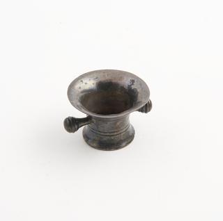 Mortar, silver, horizontal globular handles | Science Museum Group ...