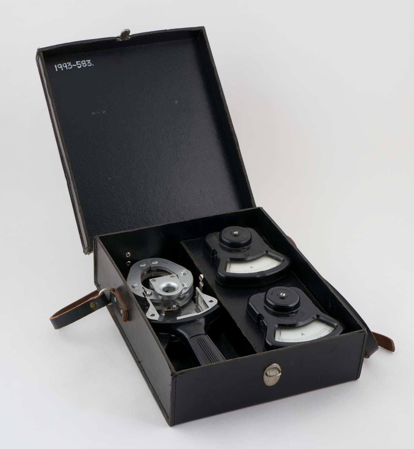 Crompton Tong-Test Ammeter | Science Museum Group Collection