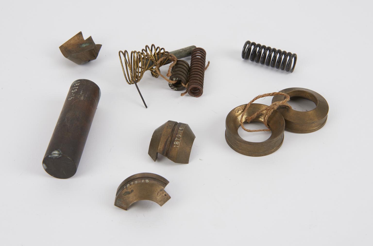 Faull's metallic packing for piston rods | Science Museum Group Collection