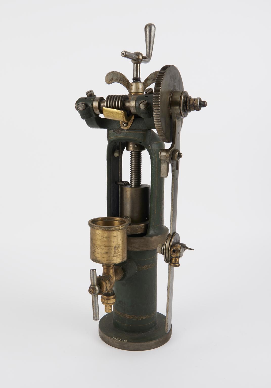 Mollerup automatic pump lubricator | Science Museum Group Collection