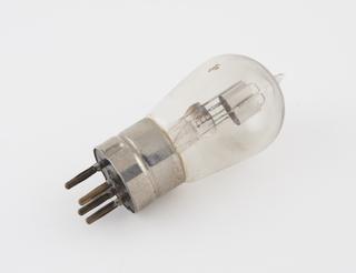 Wade Bequest collection of valves: R5v triode radio valve | Science ...