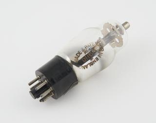 Wade Bequest collection of valves: Marconi-Osram Valve radio valve type ...