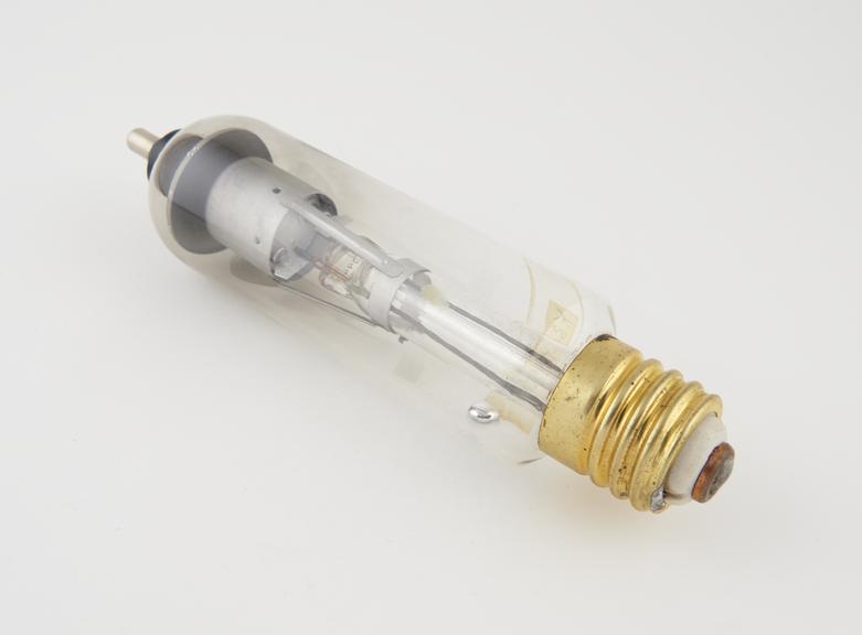 McVitie Weston valve collection, valve, type CV6 | Science Museum Group ...