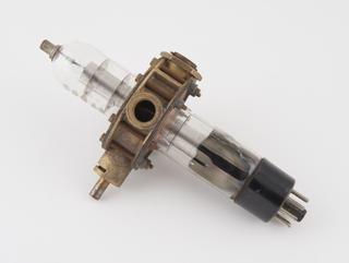 McVitie Weston valve collection, valve, type CV35 | Science Museum ...