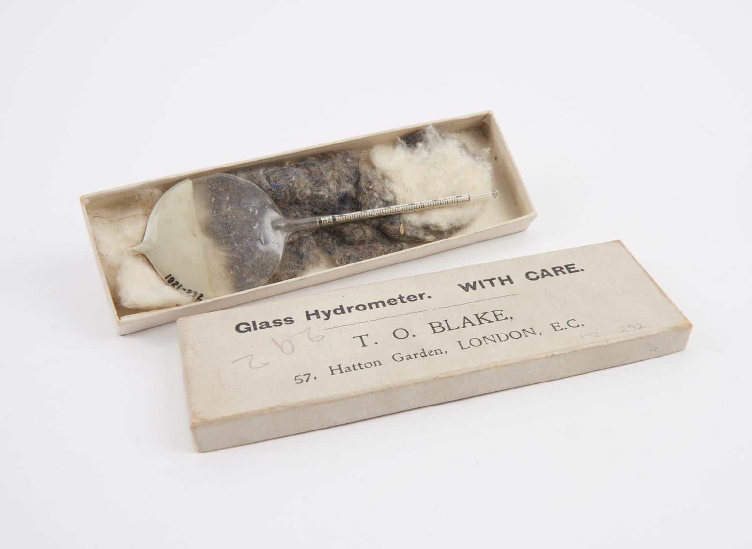 Lucamart battery hydrometer with float. | Science Museum Group Collection
