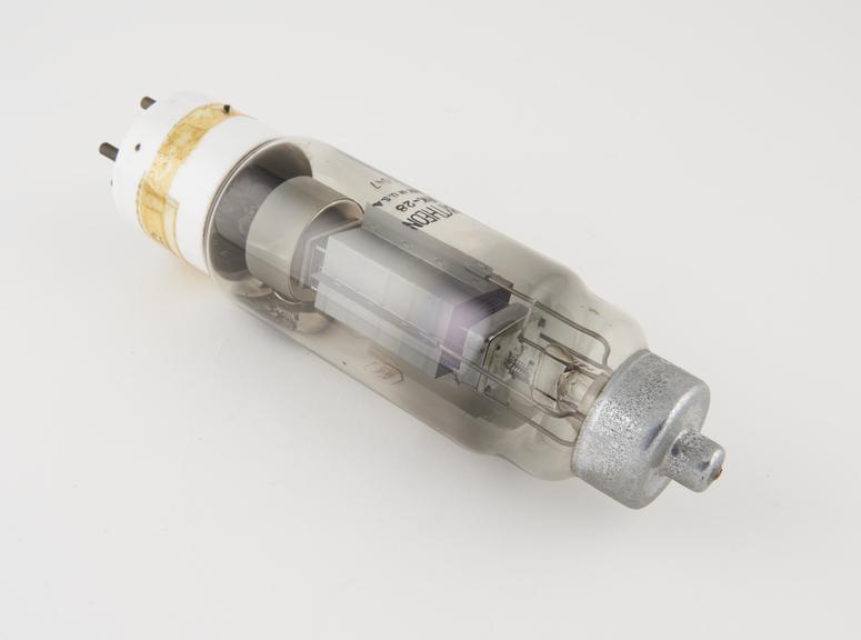 McVitie Weston valve collection, Raytheon valve, type RK-28 | Science ...