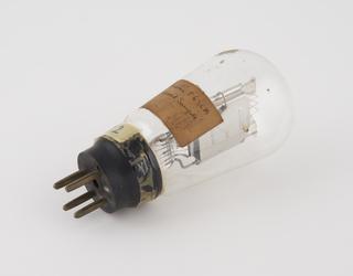 McVitie Weston valve collection, Ediswan valve, type P625A | Science Museum Group Collection