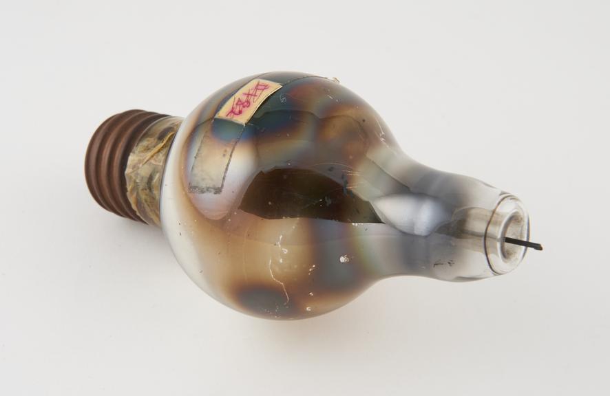 McVitie Weston valve collection, BTH Tungar valve | Science Museum ...