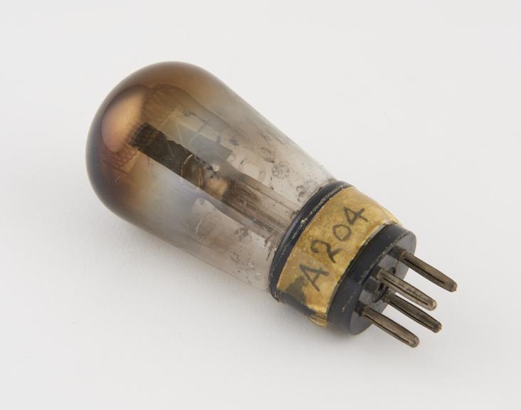 McVitie Weston valve collection, Osram valve, type E235 | Science ...