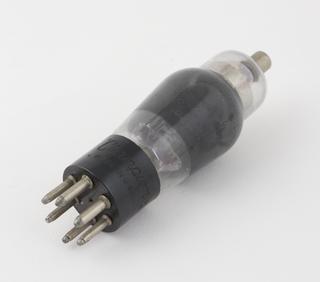 McVitie Weston valve collection, Champion valve, type 6C6 | Science Museum Group Collection