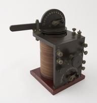 Unit comprising tapped coil with variable | Science Museum Group Collection