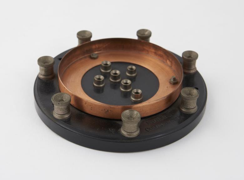 6 pin coil socket | Science Museum Group Collection