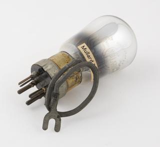 McVitie Weston valve collection, Mullard valve, type DE-DG | Science Museum Group Collection