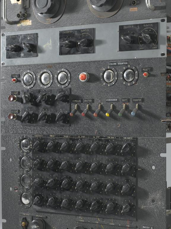 Electronic averaging devices for physiological experiments | Science ...