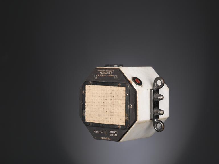 Marconi-Reisz transverse-current carbon microphone | Science Museum ...