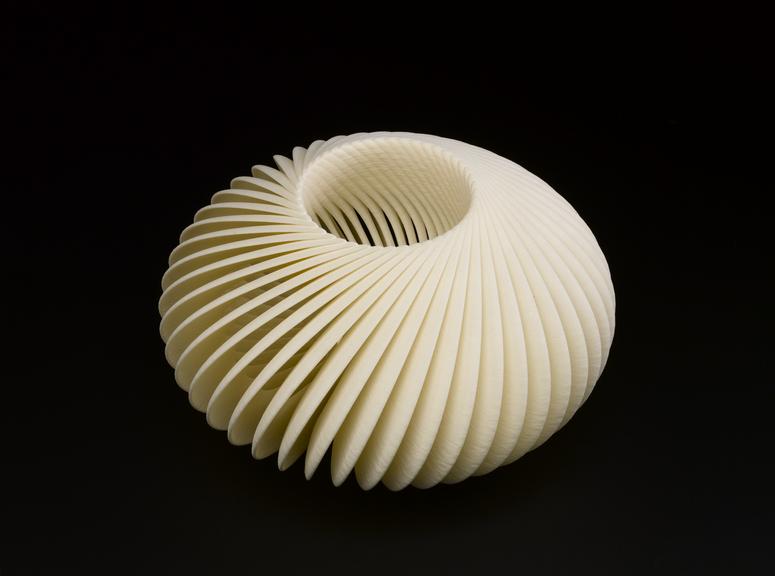3D printed Loop light | Science Museum Group Collection
