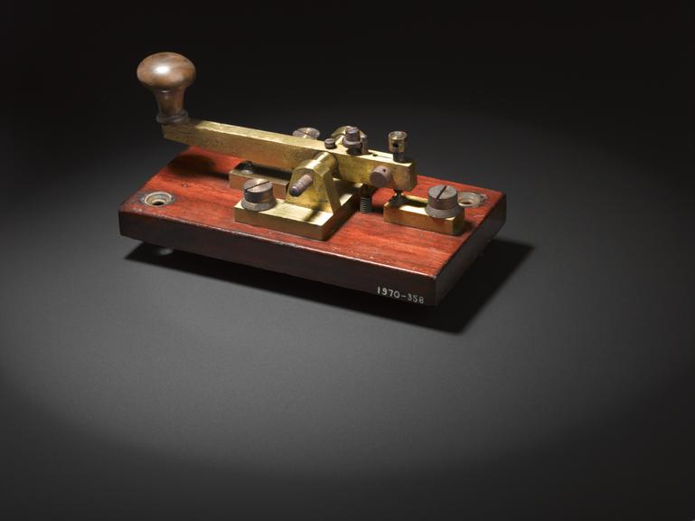 Standard Morse key, 1880-1950 | Science Museum Group Collection