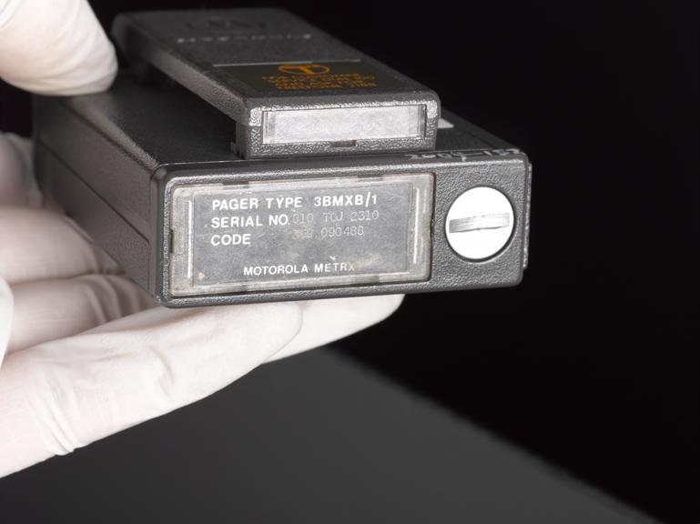 Motorola tone pager, 1980-1990 | Science Museum Group Collection