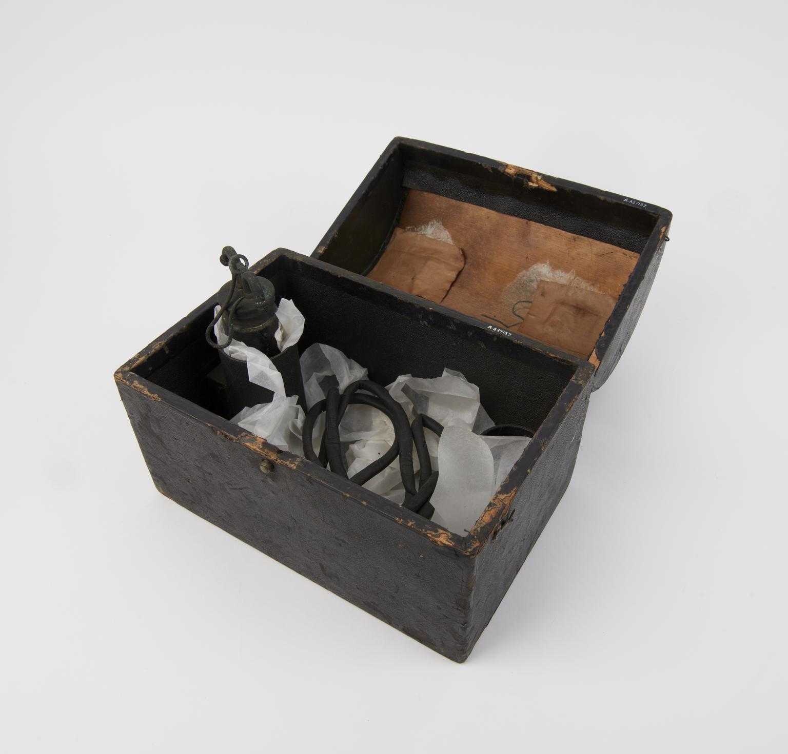 Junker's chloroform inhaler | Science Museum Group Collection