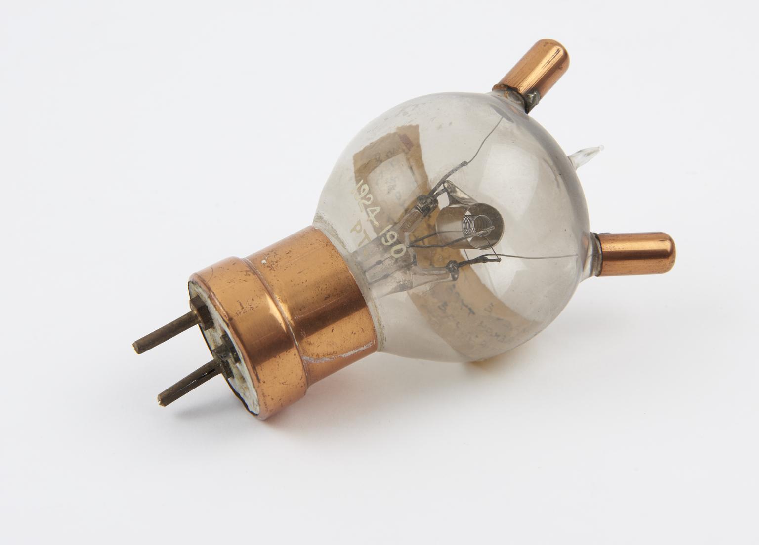 French Amplifier with four horn type valves | Science Museum Group ...