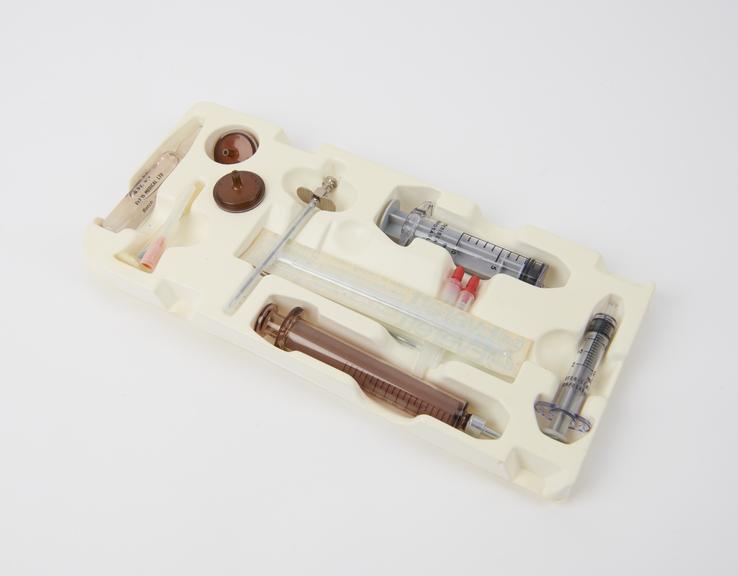 Epidural block pack, England, 1977 | Science Museum Group Collection