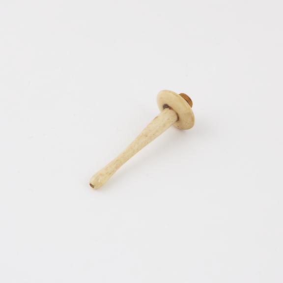 Bone nozzle only, from an enema syringe | Science Museum Group Collection