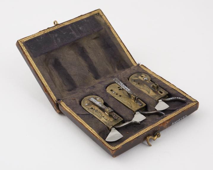 Three spring fleam/lancets, cased, possibly Germany, 1701-1850 ...