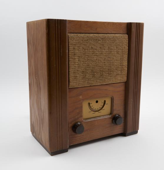 Wartime civilian receiver (AC), 1944-1945 | Science Museum Group Collection