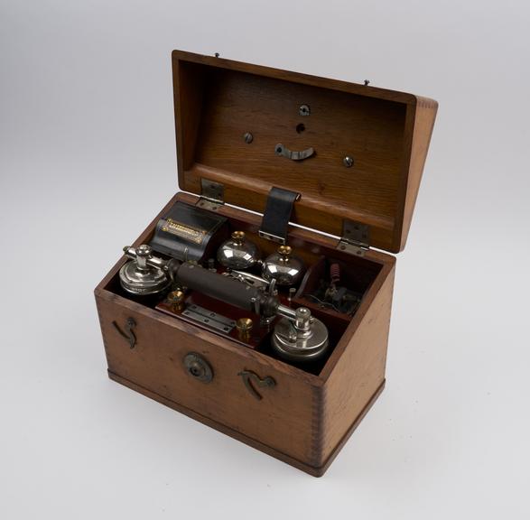 Portable Ericsson telephone set | Science Museum Group Collection
