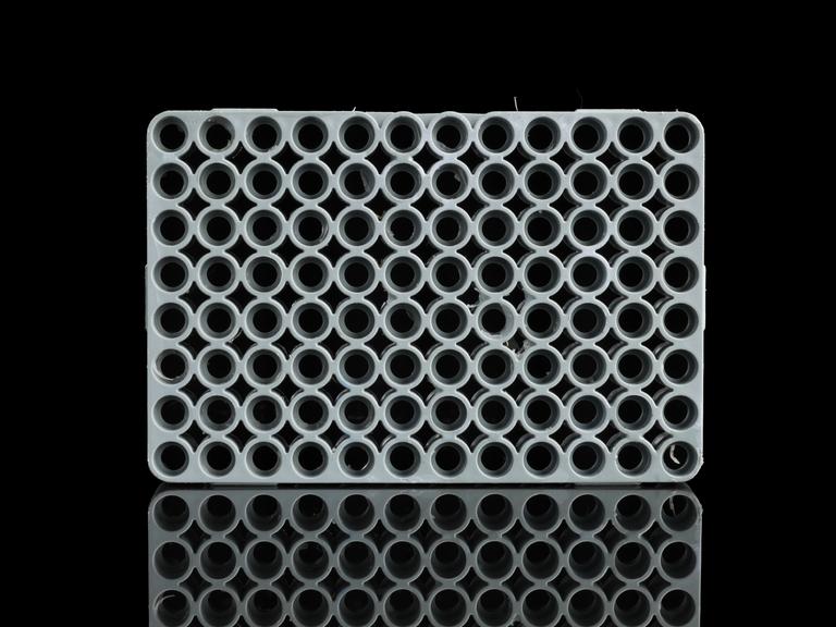 Isolation chip or iChip | Science Museum Group Collection