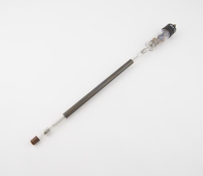 Travelling-wave tube type VX7030 | Science Museum Group Collection