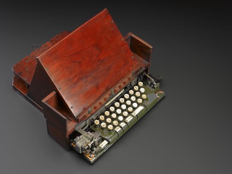 Murray keyboard perforator model No. 5-PM, 1914-1916 | Science Museum ...