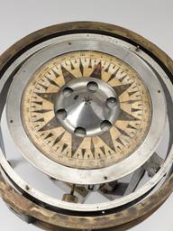The original Gyroscopic compass | Science Museum Group Collection