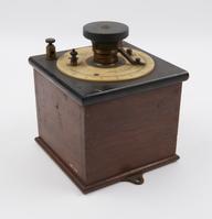Marconi condenser .003 mfds | Science Museum Group Collection