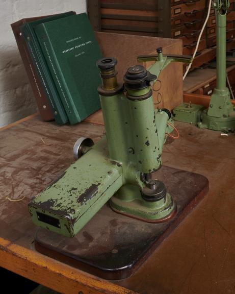 Monotype Matrix Binocular Optical Depth Testing Instrument | Science ...